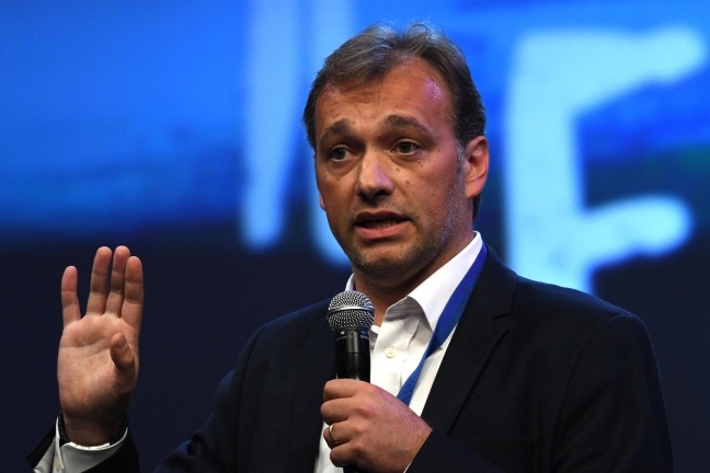 "E Allora Il Pd?!". Zingaretti Propone Nuovo Simbolo E Nuove Alleanze ...